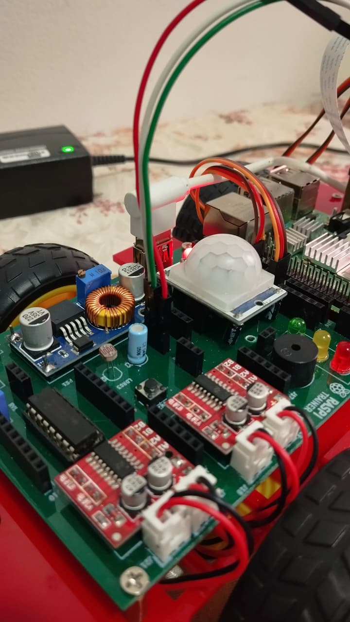 Tutorial Menggunakan Sensor Cahaya (LDR) dengan Raspberry Pi Trainer ...